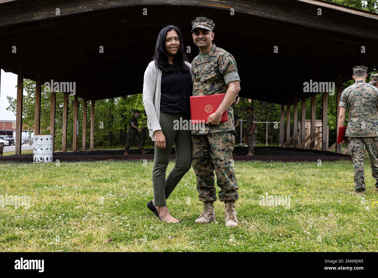 USA Navy HM3 Shridat Parsuram von der Chemical Biological Incident ...