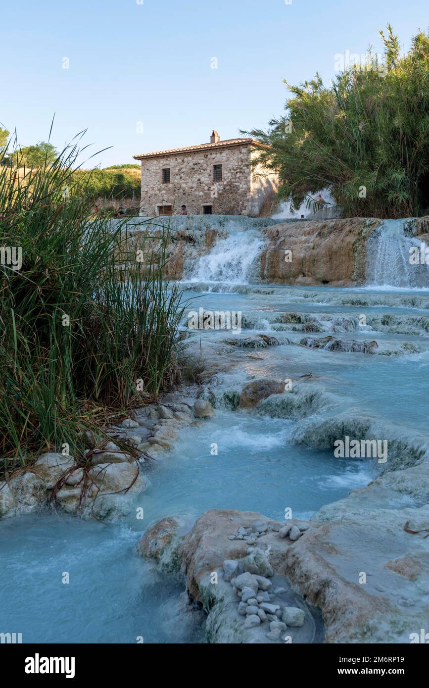 Terme di Saturnia, Cascate del Molino, Wasserfall, Thermalquelle ...