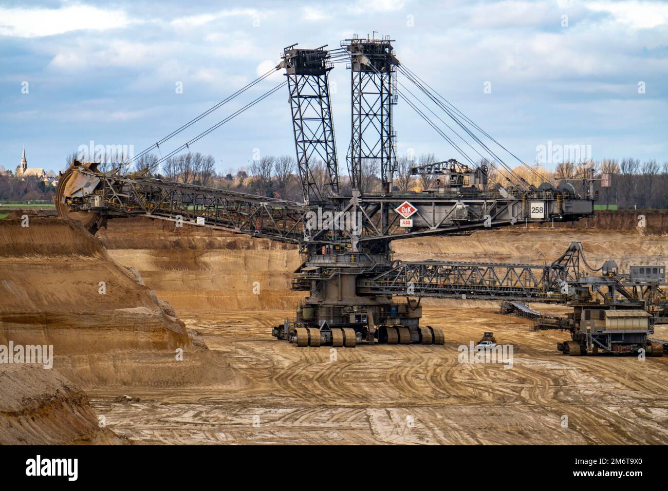 Braunkohletagebau garzweiler 2 -Fotos und -Bildmaterial in hoher ...