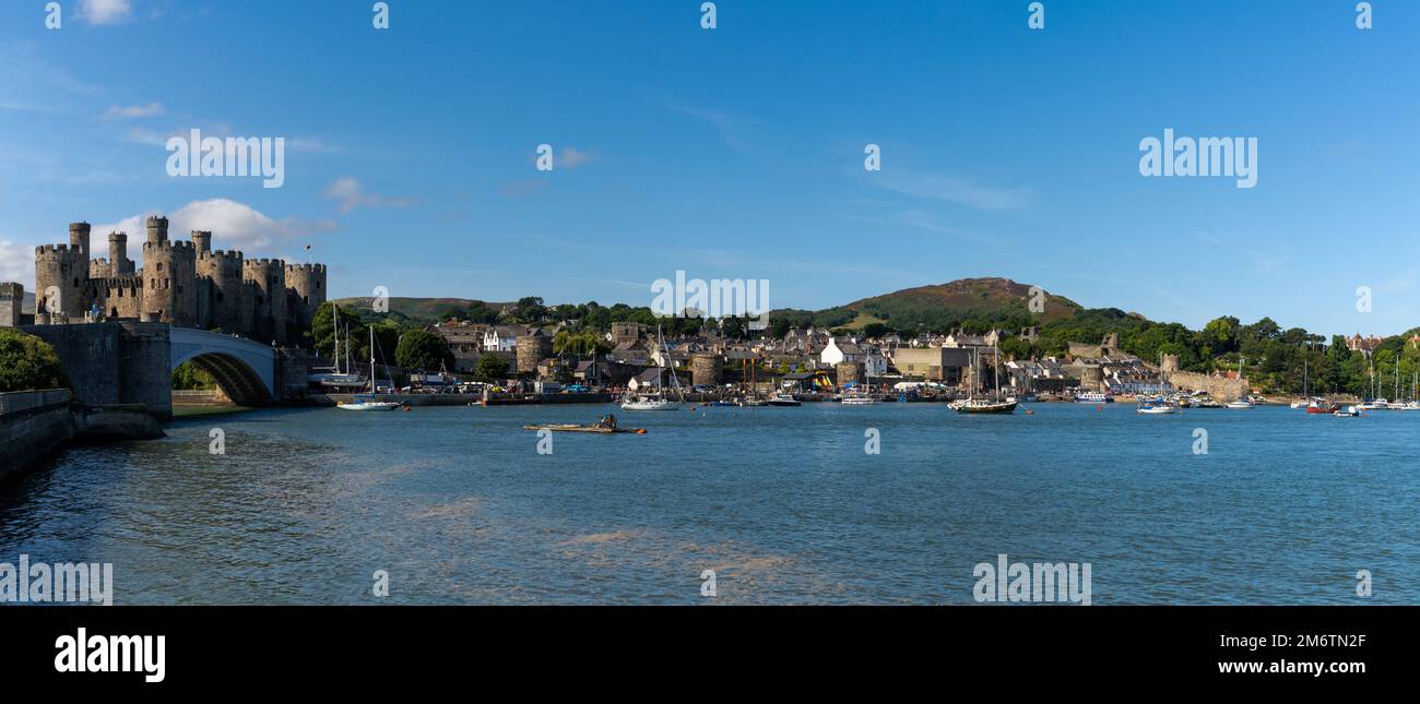 Panorama von conwy castle -Fotos und -Bildmaterial in hoher Auflösung ...