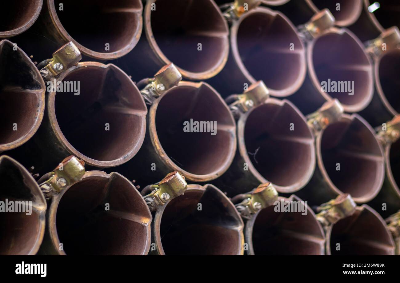 Kaliber 122 mm -Fotos und -Bildmaterial in hoher Auflösung – Alamy