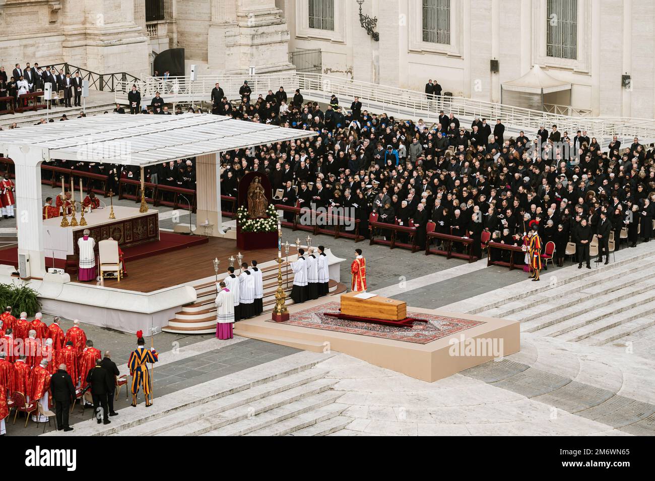 St. Peterís-Platz - 05. Januar 2023, Ein Moment der liturgischen Zeremonie. Papst Franziskus ...