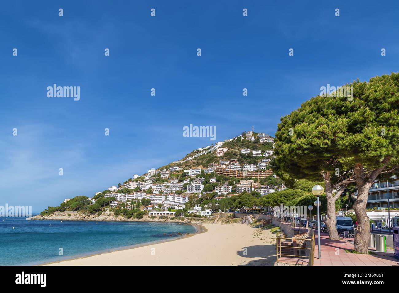 Town of roses -Fotos und -Bildmaterial in hoher Auflösung – Alamy