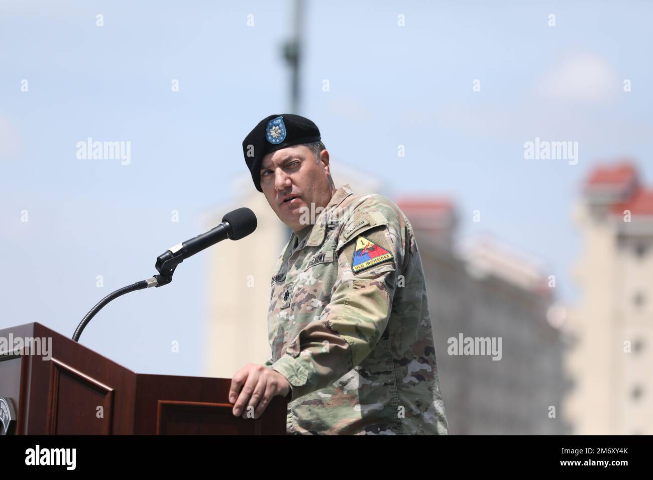 Oberstleutnant Matthew Caprari, scheidender Kommandeur, 1. Bataillon ...
