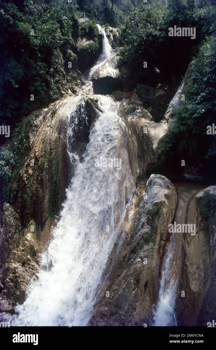 Kempty Falls ist ein beliebter Ort für ein Picknick, 15 km von der ...