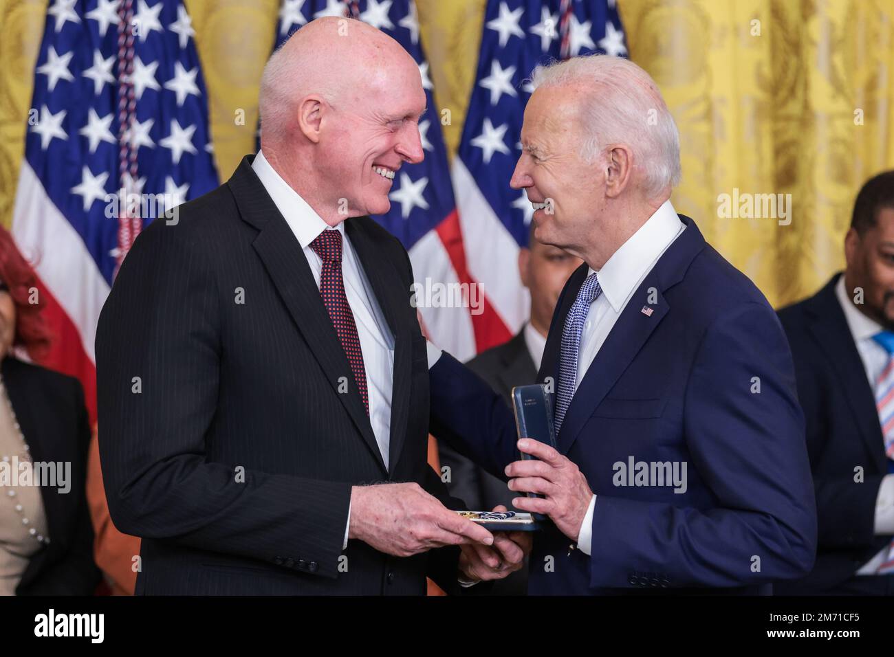 Präsident Joe Biden feiert am 6. Januar 2023 den Aufstand im Ostzimmer ...