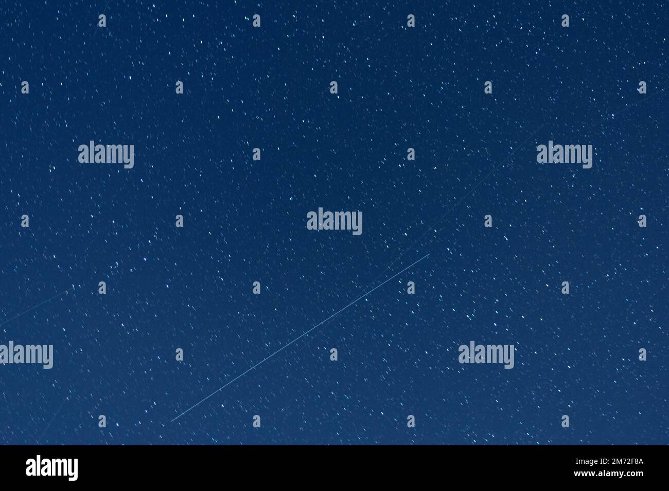 Quadrantids Meteor Shower 2023 3. Januar 4. Der Nachthimmel ist von ... Quadrantids Meteor Shower 2023 3. Januar 4. Der Nachthimmel ist von ...