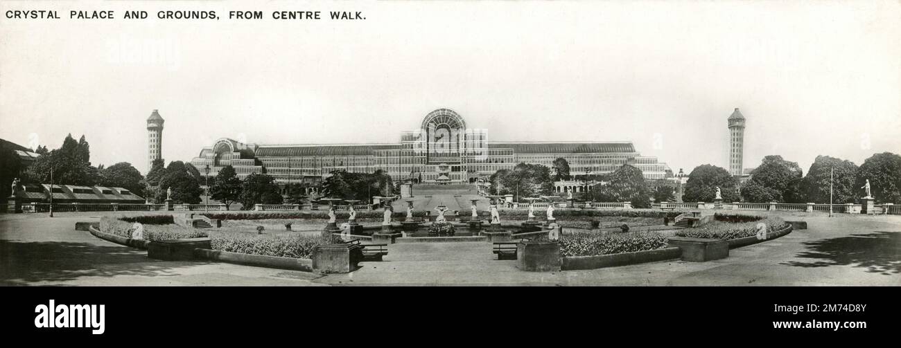 Ein antikes Panoramafoto mit dem Titel „Crystal Palace and Grounds ...