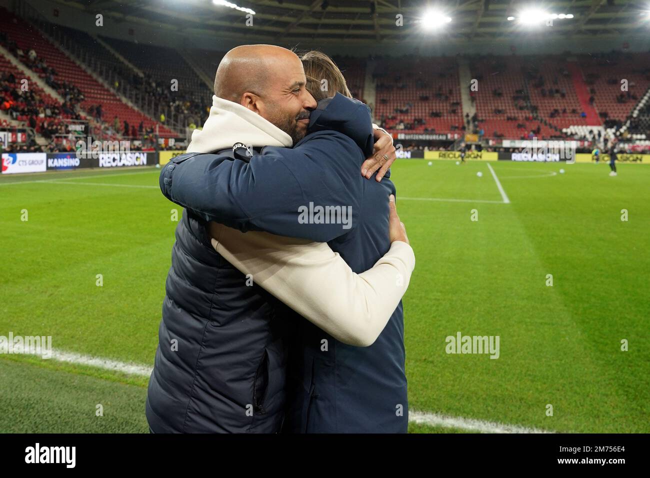 ALKMAAR - Vitesse Coach Phillip Cocu und AZ Coach Pascal Jansen während ...