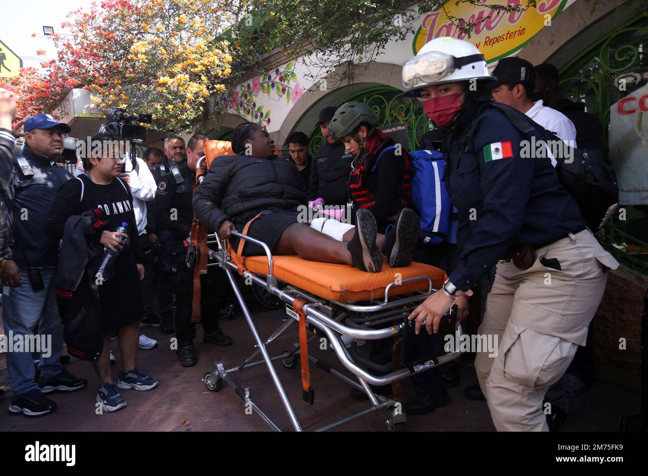 U bahn unfall in mexiko stadt -Fotos und -Bildmaterial in hoher ...