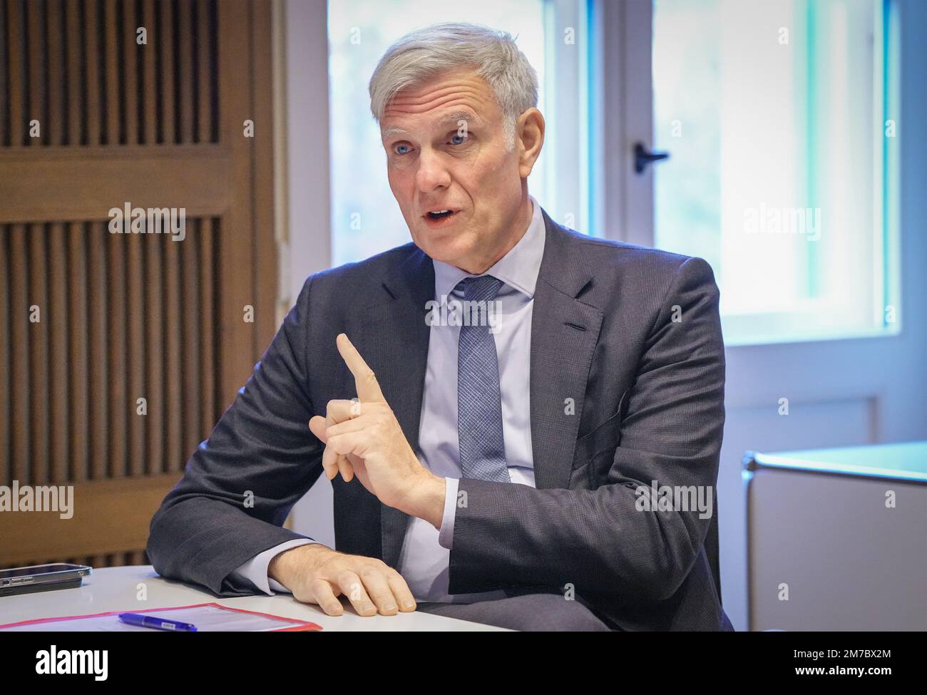 16. Dezember 2022, Berlin: Stephan Schwarz (unparteiisch), Senator für ...