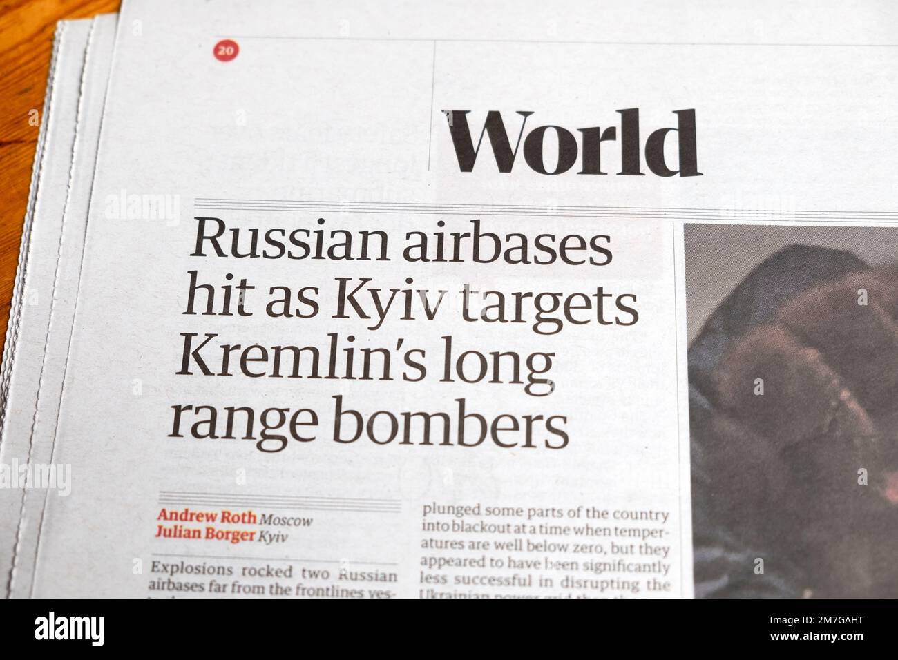 Russische Luftwaffenstützpunkte getroffen, da Kiew Kremls ...