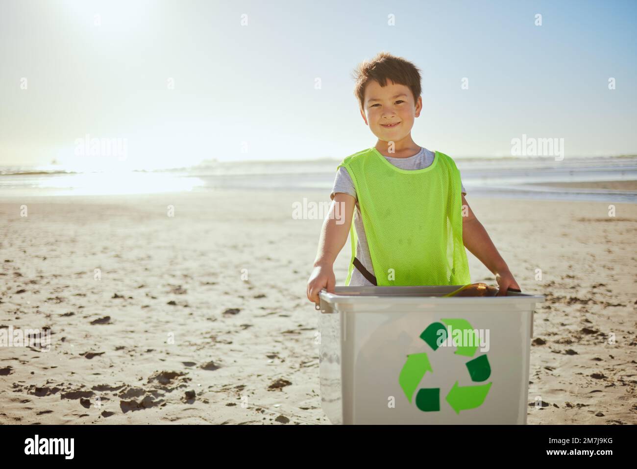 Recycling, Strandreinigung und das Kind im Porträt, Umwelt und ...
