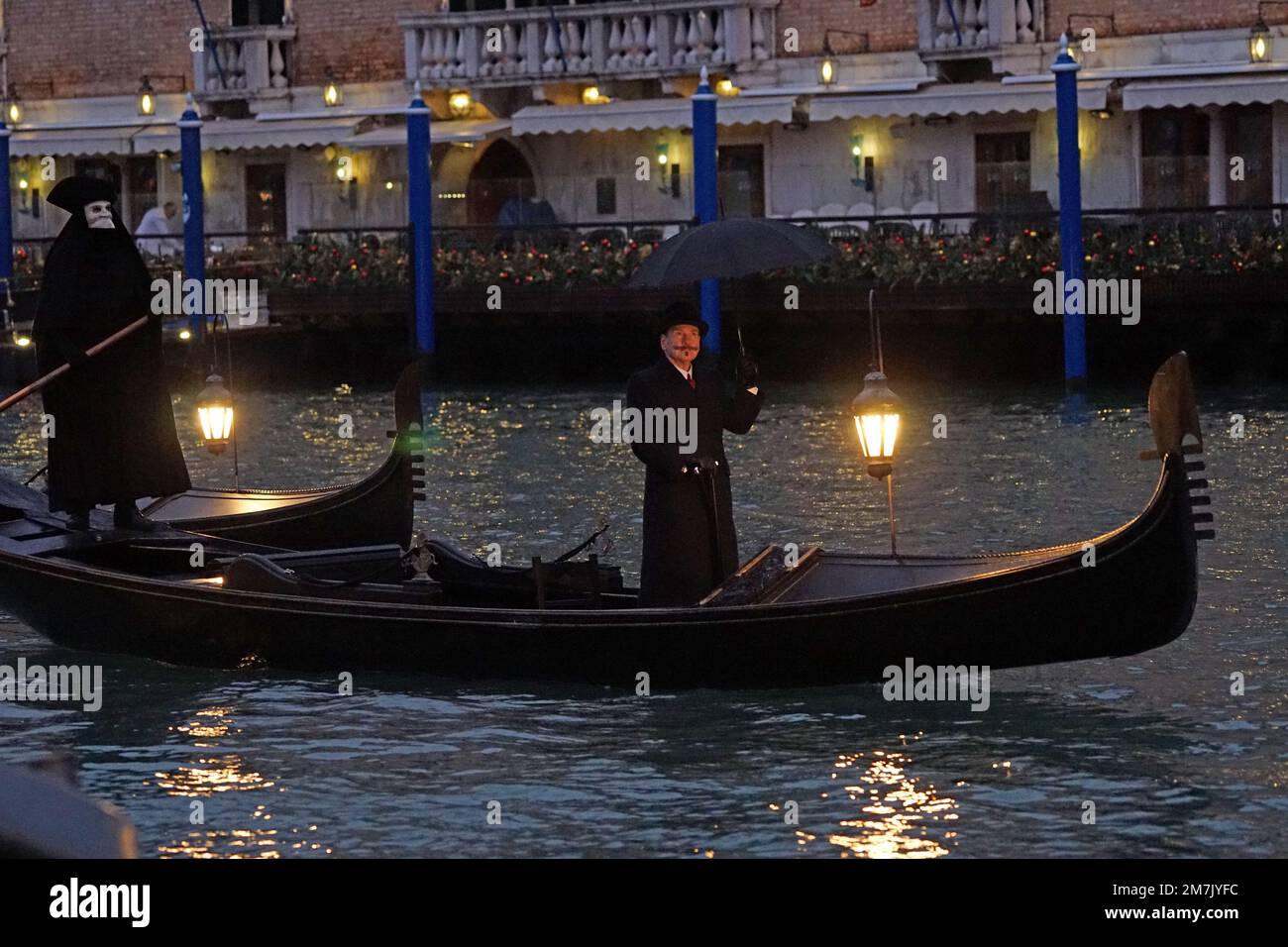 Der britische Schauspieler und Regisseur Kenneth Branagh in der Rolle ...