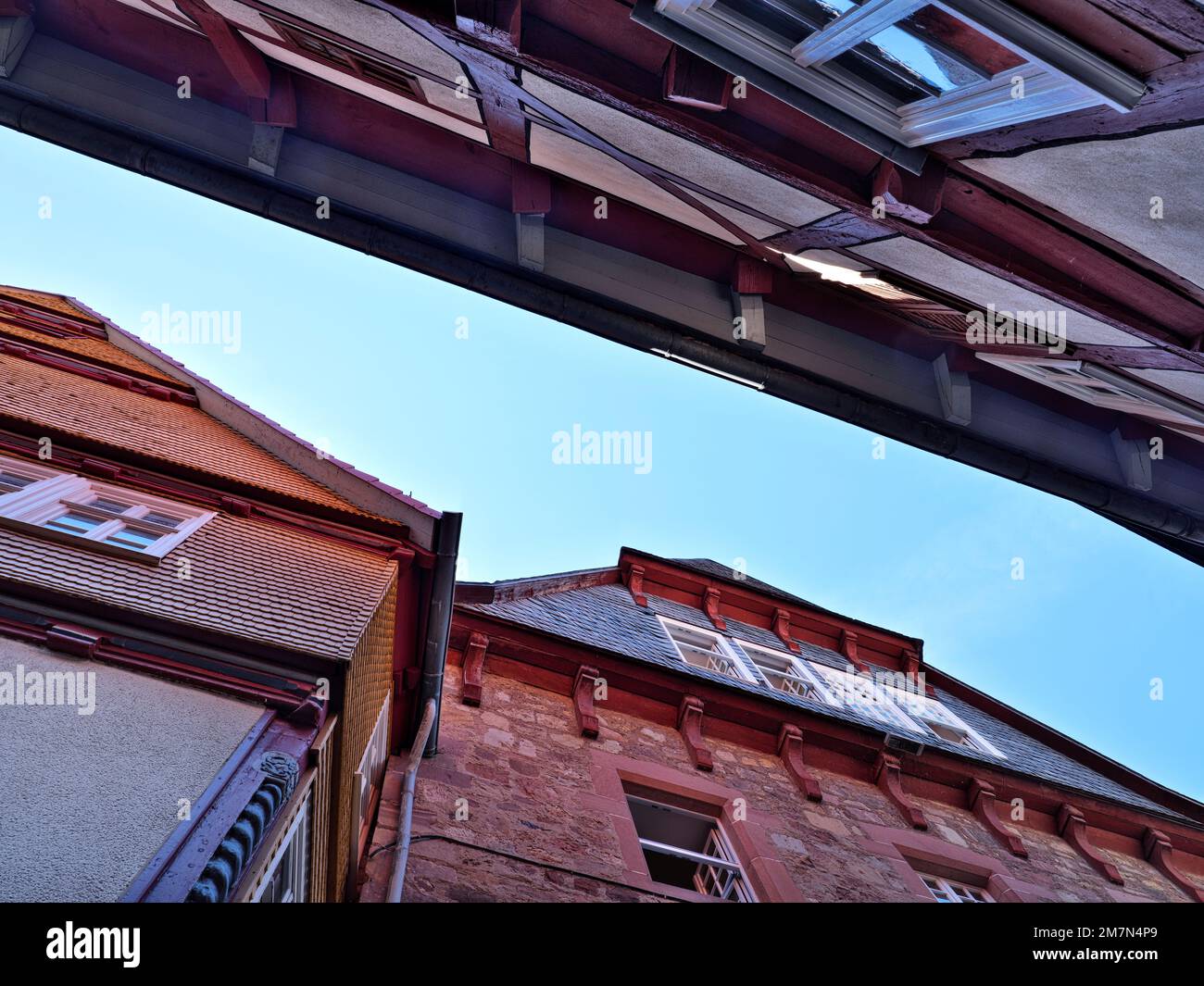 Zwischen den kramen -Fotos und -Bildmaterial in hoher Auflösung – Alamy