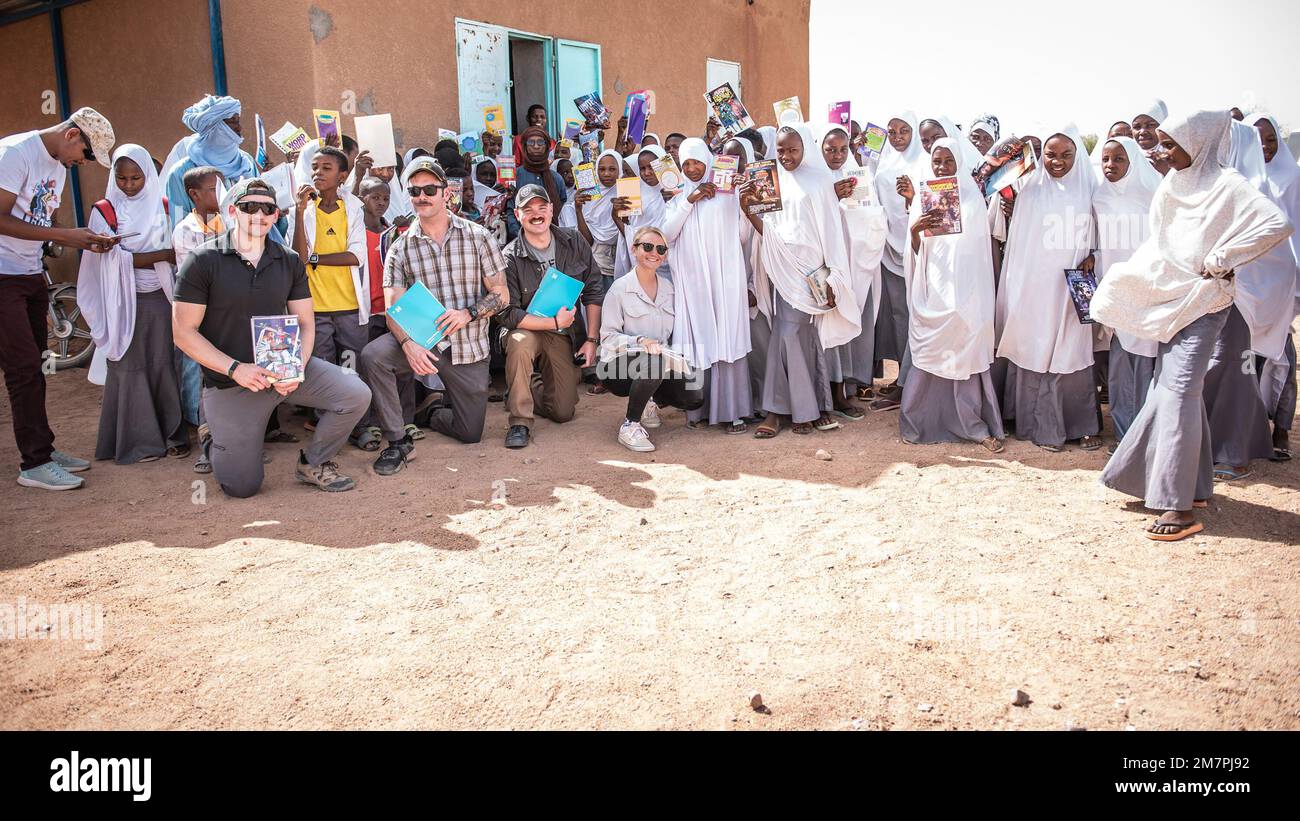 US-Militärangehörige, die der 409. Air Expeditionary Group (AEG ...