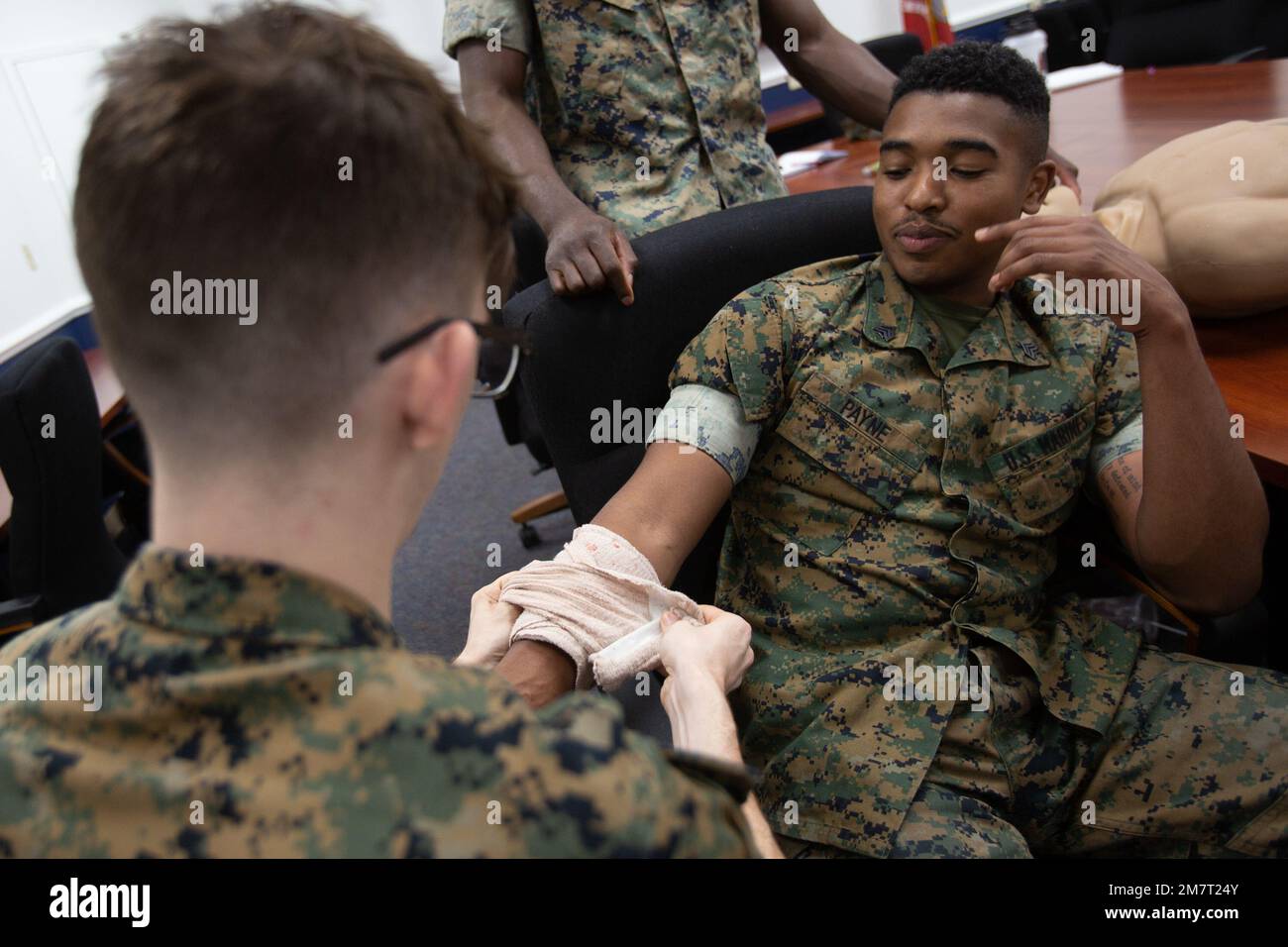 Tactical combat casualty care tccc course -Fotos und -Bildmaterial in ...
