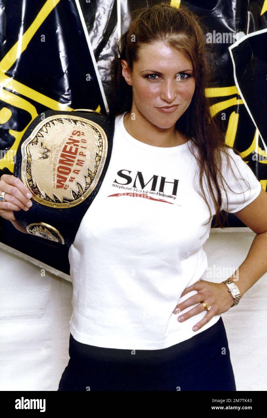 **DATEIFOTO** Stephanie McMahon tritt als Co-CEO von WWE zurück ...