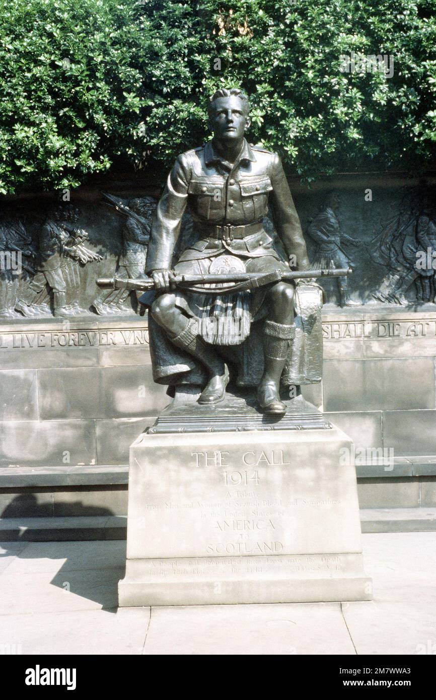 Ein Blick auf „The Call“, ein Denkmal, das schottische Amerikaner ...