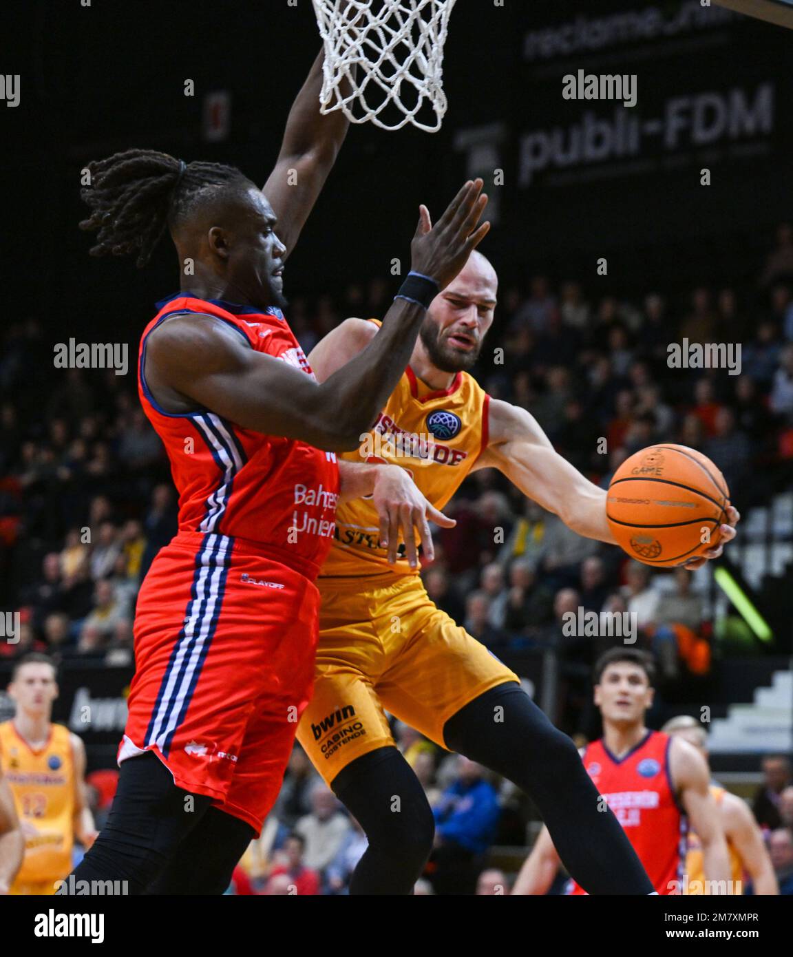 Oostende, Belgien. 10. Januar 2023. Jerry Boutsiele (16) von Bahcesehir ...