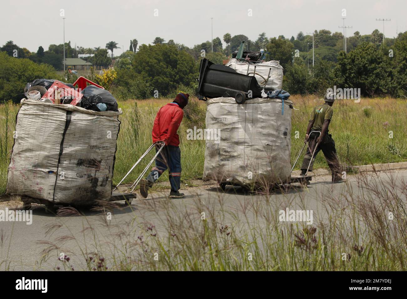 Afrikanischer abfall -Fotos und -Bildmaterial in hoher Auflösung – Alamy