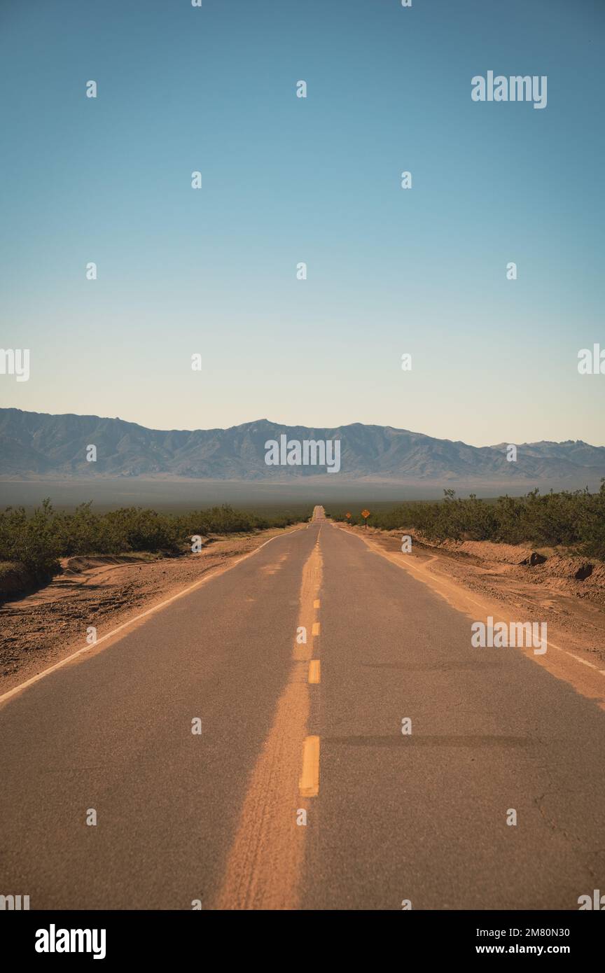 Lange berglandschaft -Fotos und -Bildmaterial in hoher Auflösung – Alamy