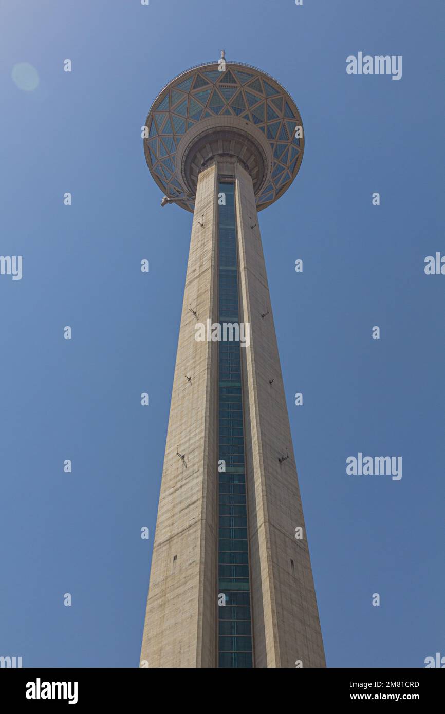 Milad tower in teheran -Fotos und -Bildmaterial in hoher Auflösung – Alamy