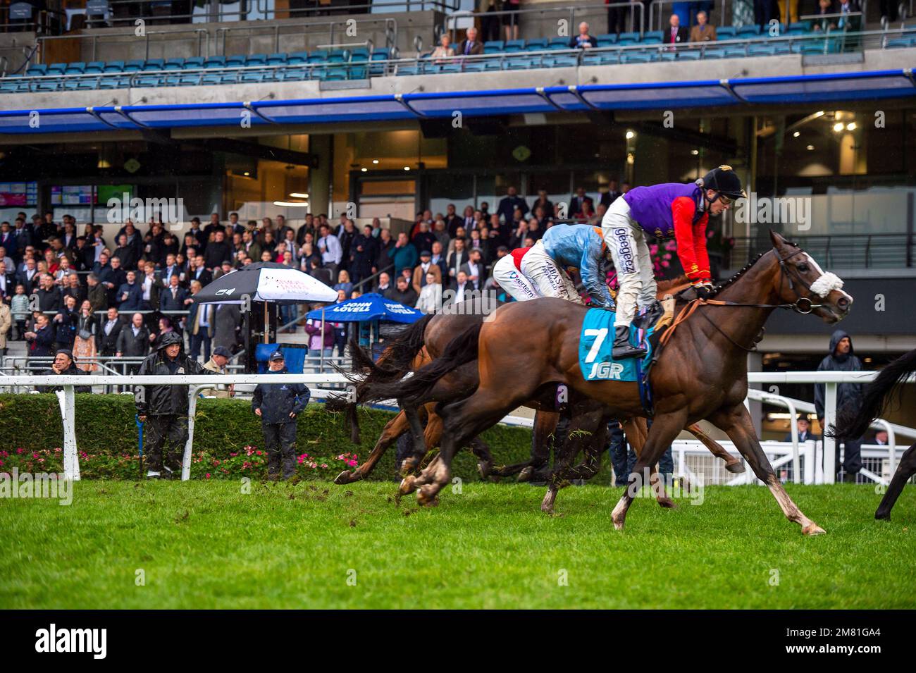 Ascot, Berkshire, Großbritannien. 2. Oktober 2021. Ihre Majestät das ...
