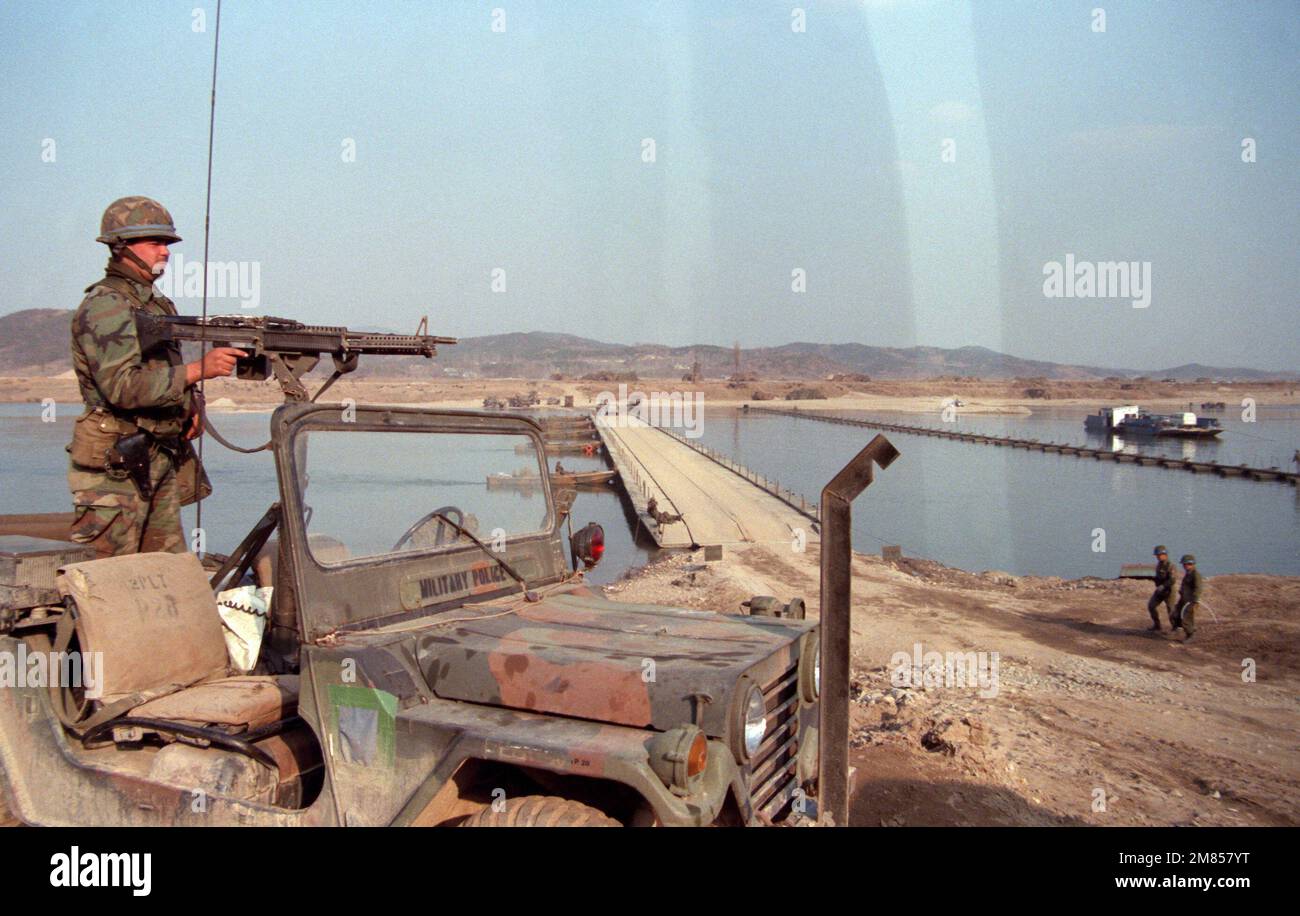 M60 maschinengewehr team -Fotos und -Bildmaterial in hoher Auflösung ...