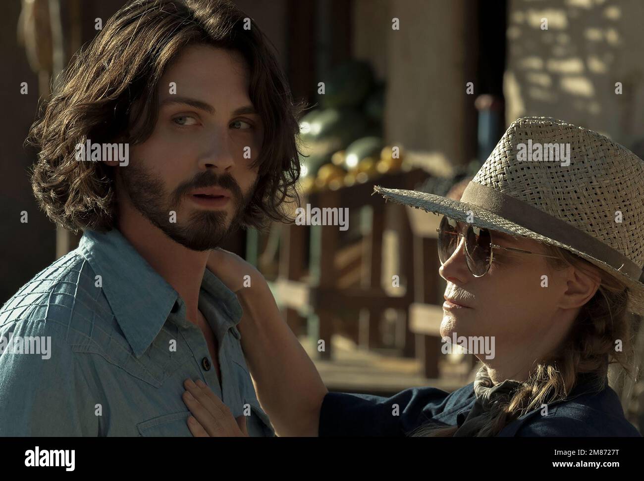 Logan lerman -Fotos und -Bildmaterial in hoher Auflösung – Alamy