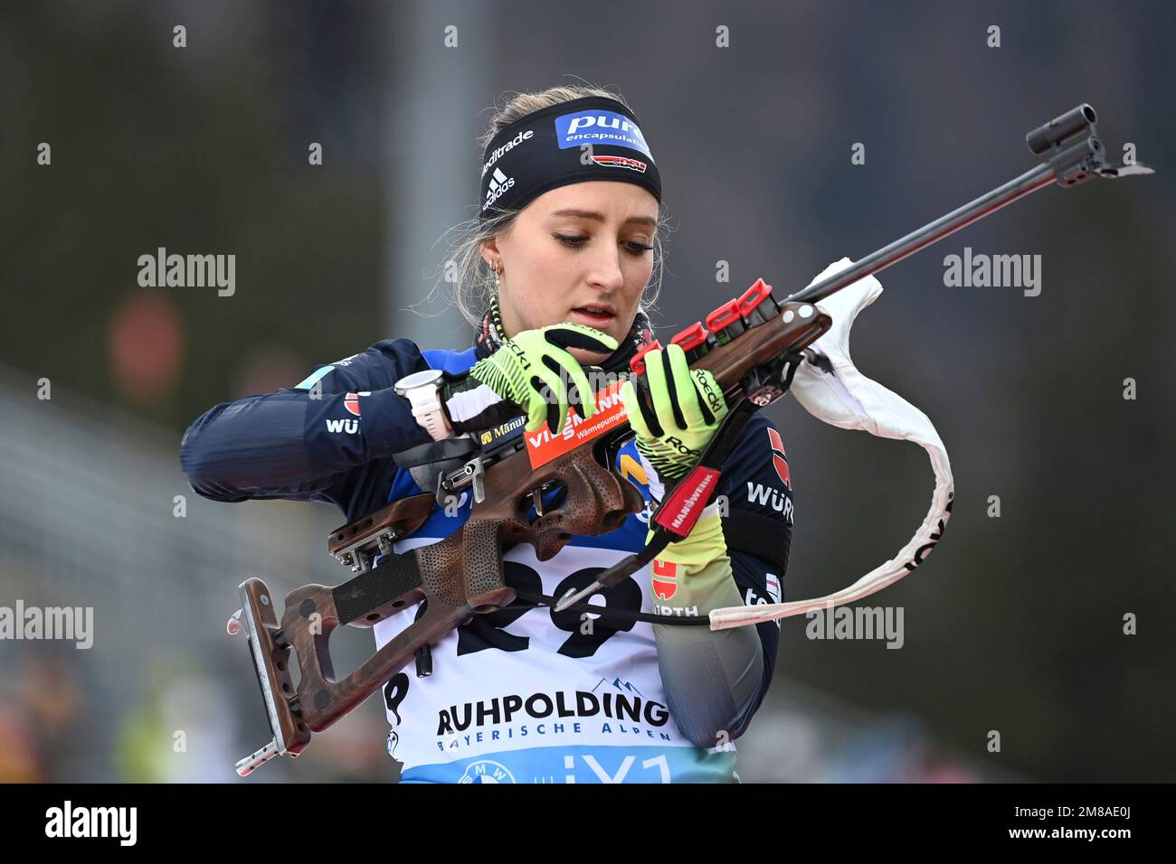 Anna WEIDEL (GER), im Schießstand, Aufnahme, Action, Einzelbild ...