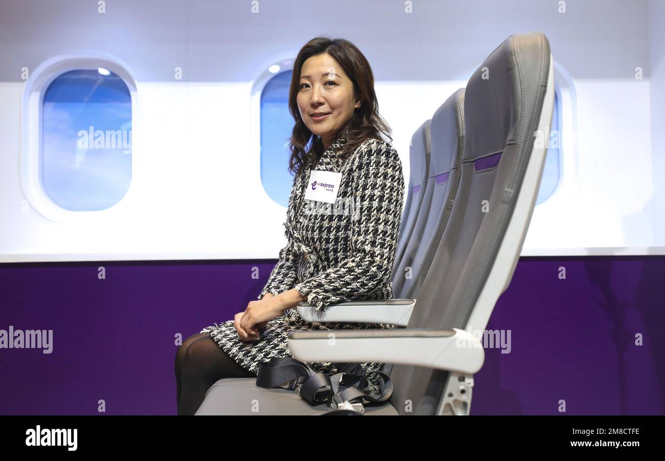Mandy Ng Kit-man, CEO von HK Express, spricht auf einer Pressekonferenz ...