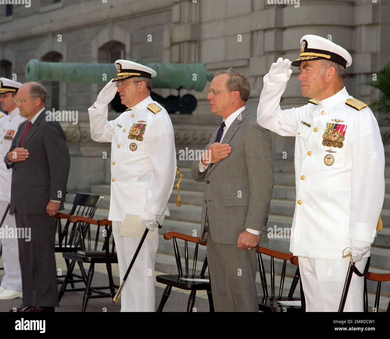 Verteidigungsminister Richard Cheney, ADM. Carlisle A.H. Trost ...