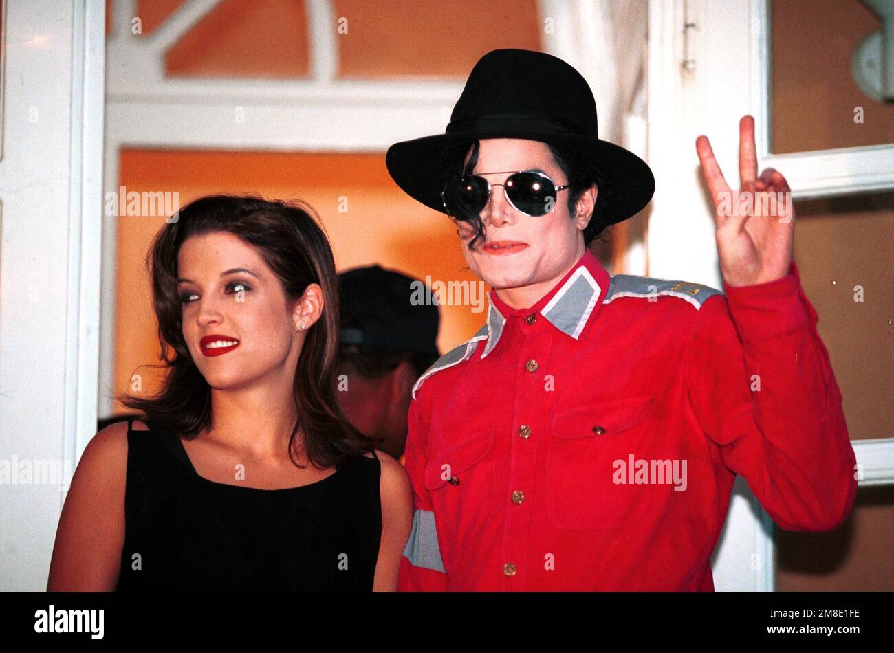 Michael jackson and lisa marie presley -Fotos und -Bildmaterial in ...