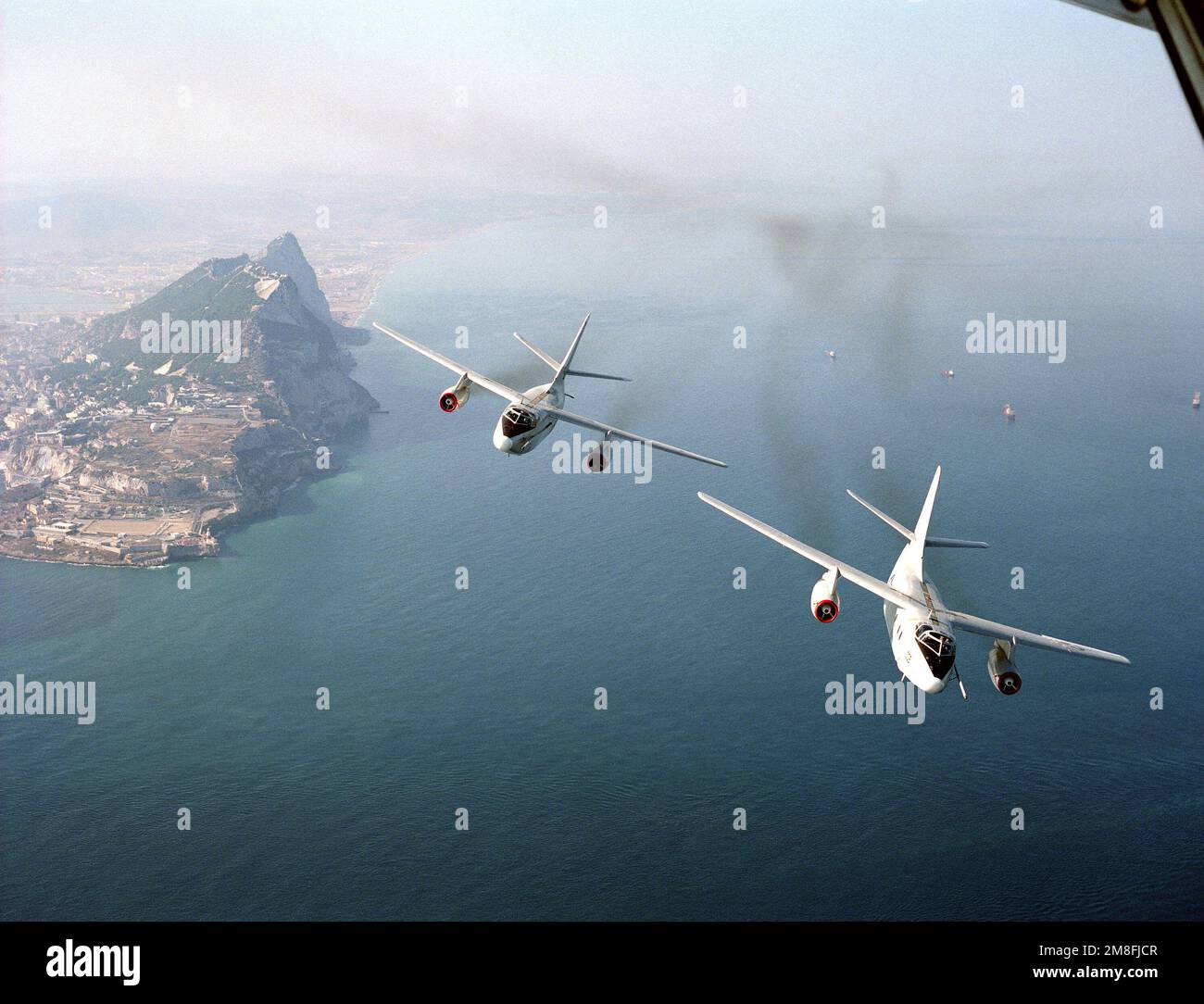 Zwei EA-3B Skywarrior-Flugzeuge der Fleet Air Reconnaissance Squadron 2 ...