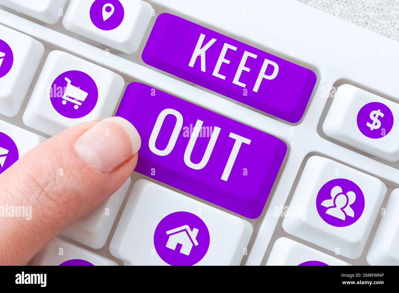 Handschriftlicher Text Eintritt verboten. Wort für, um jemanden oder ...