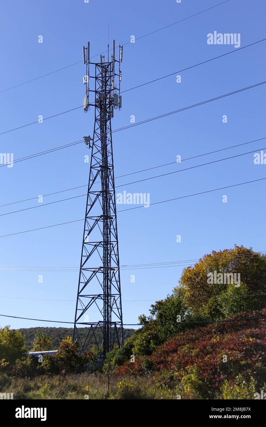 Mobilfunk sendemast -Fotos und -Bildmaterial in hoher Auflösung – Alamy