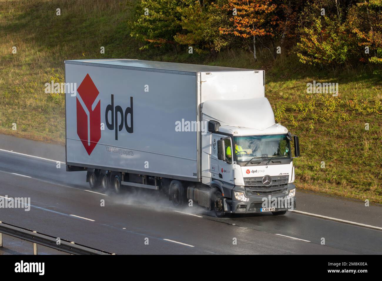 Dpd lkw -Fotos und -Bildmaterial in hoher Auflösung – Alamy