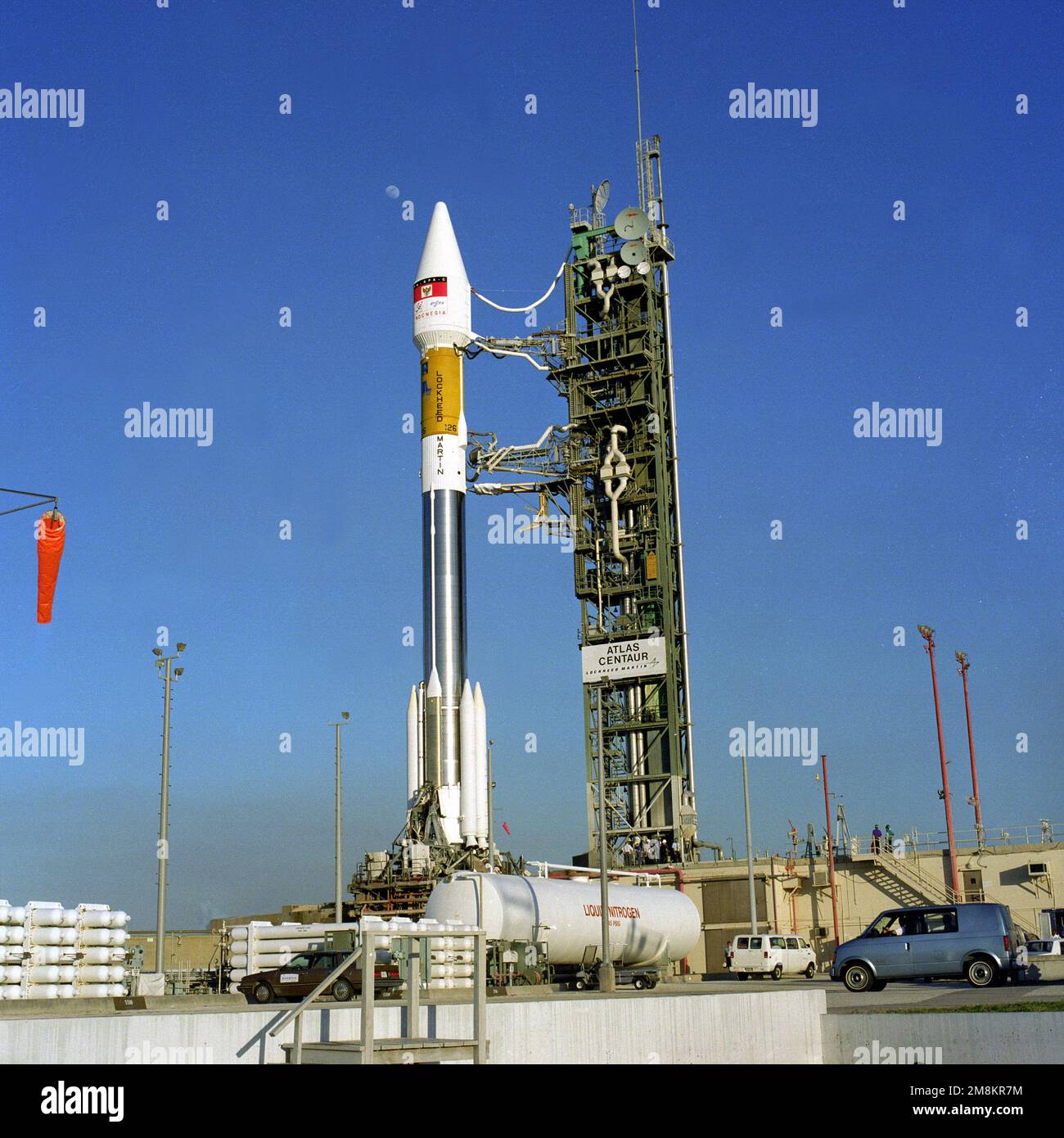 Ein Lockheed Martin Astronautics Atlas IIAS Raumschiff mit dem Namen AC ...