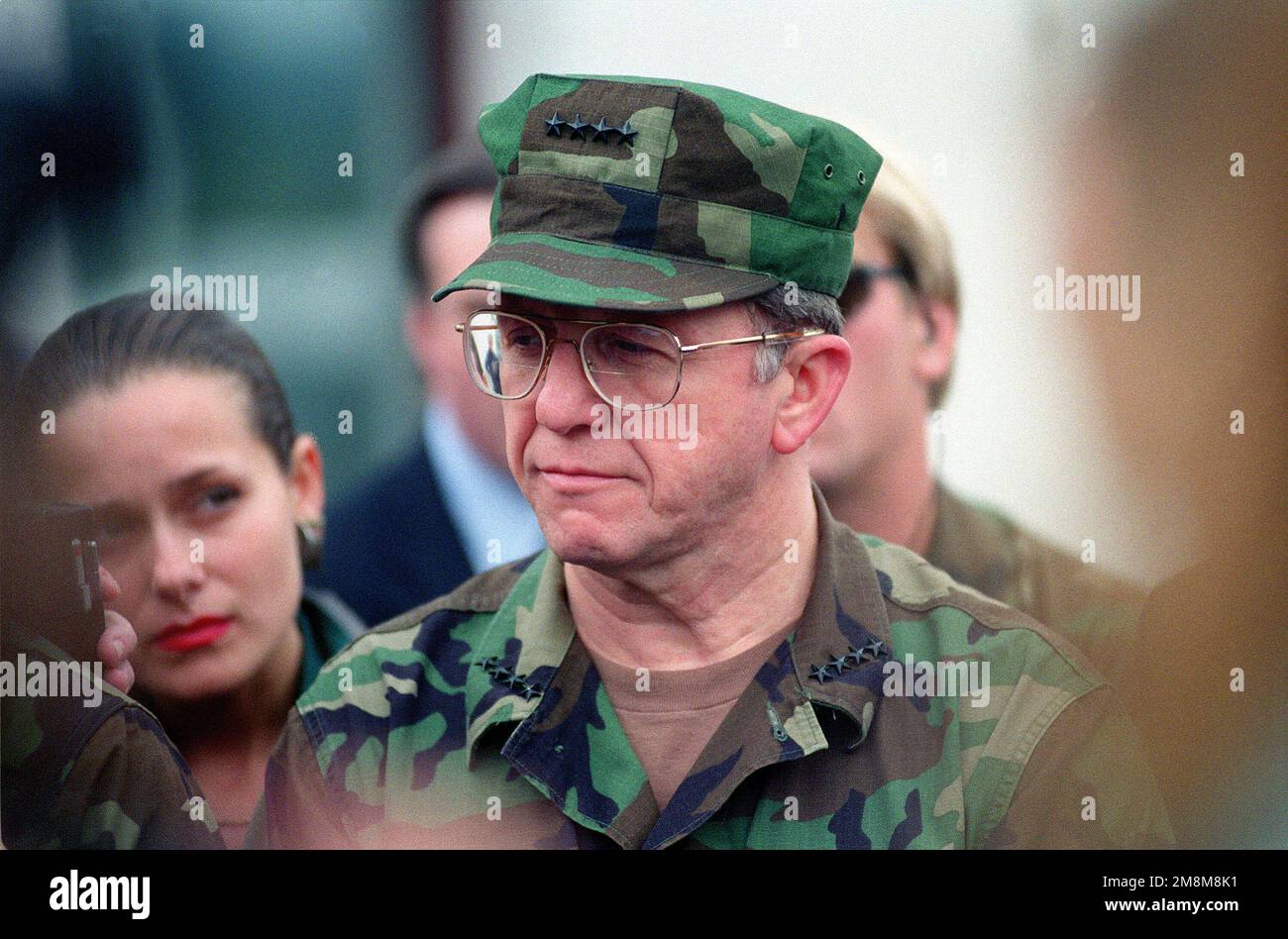 US Navy Admiral T. Joseph Lopez, Alliierte Streitkräfte Südeuropa ...