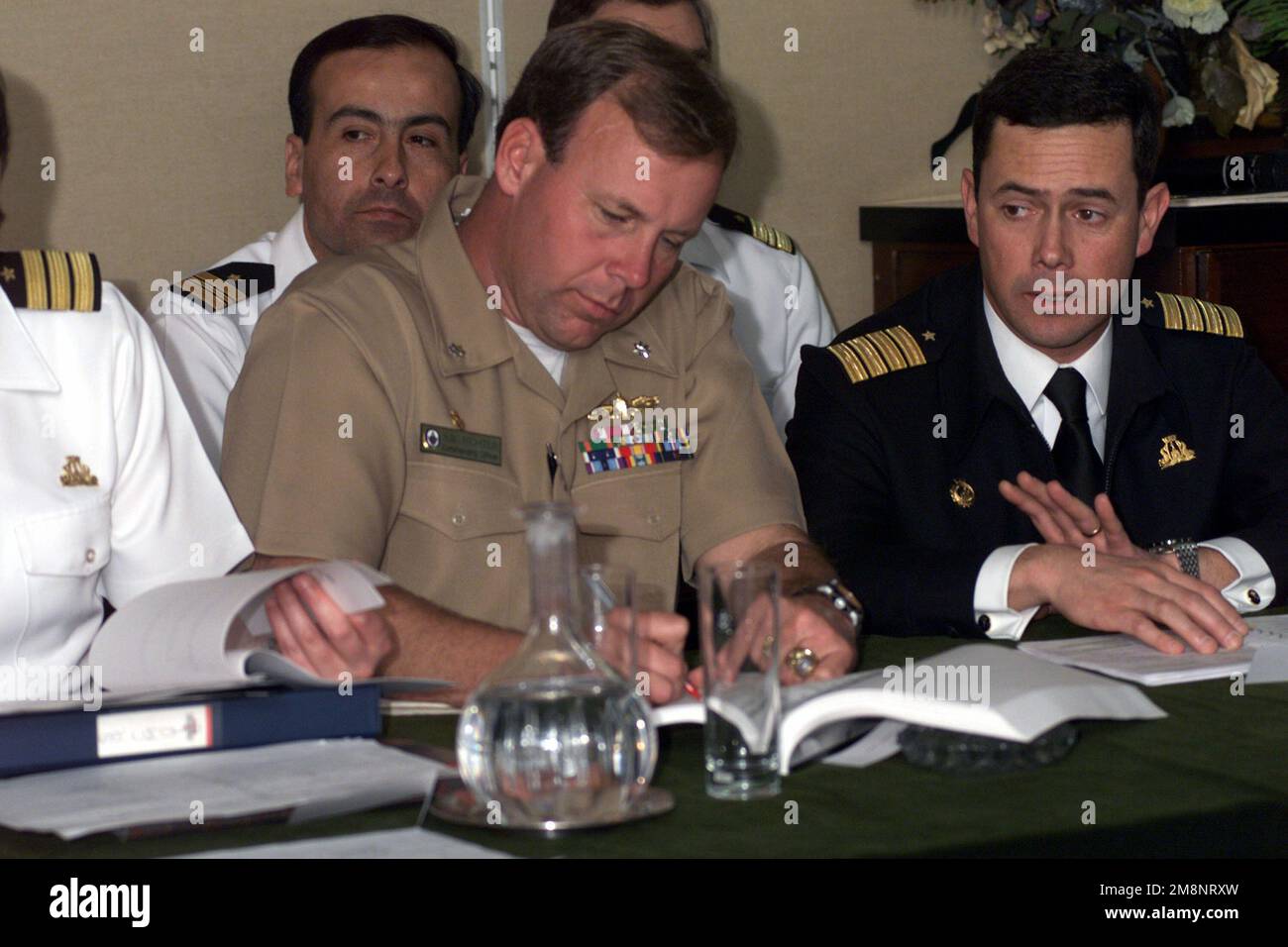US Navy Commander Steven L Richter, Captain, USS REUBEN JAMES (FFG 57 ...