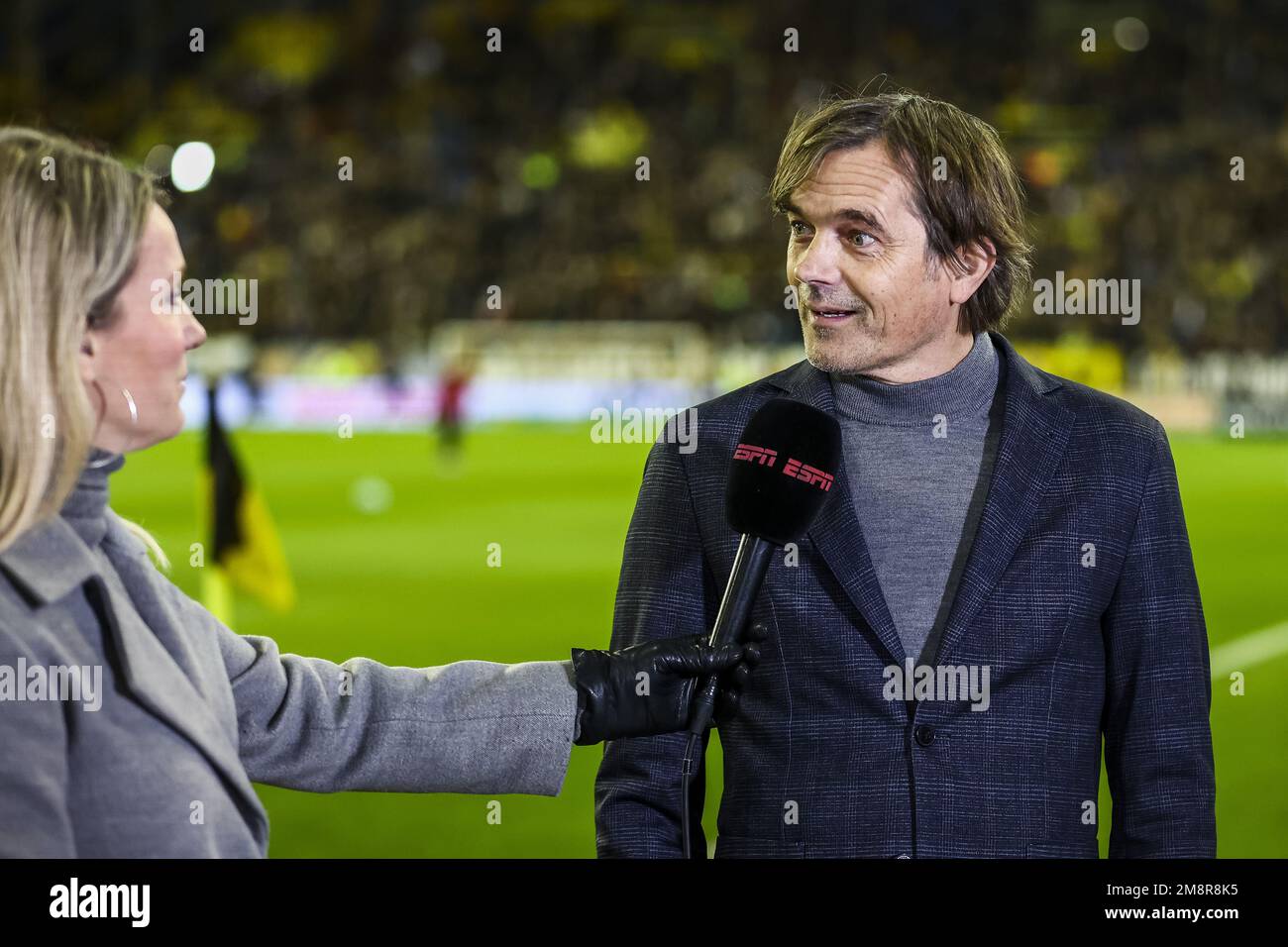 ARNHEM – ESPN Helene Hendriks, Vitesse-Trainer Phillip Cocu (lr ...