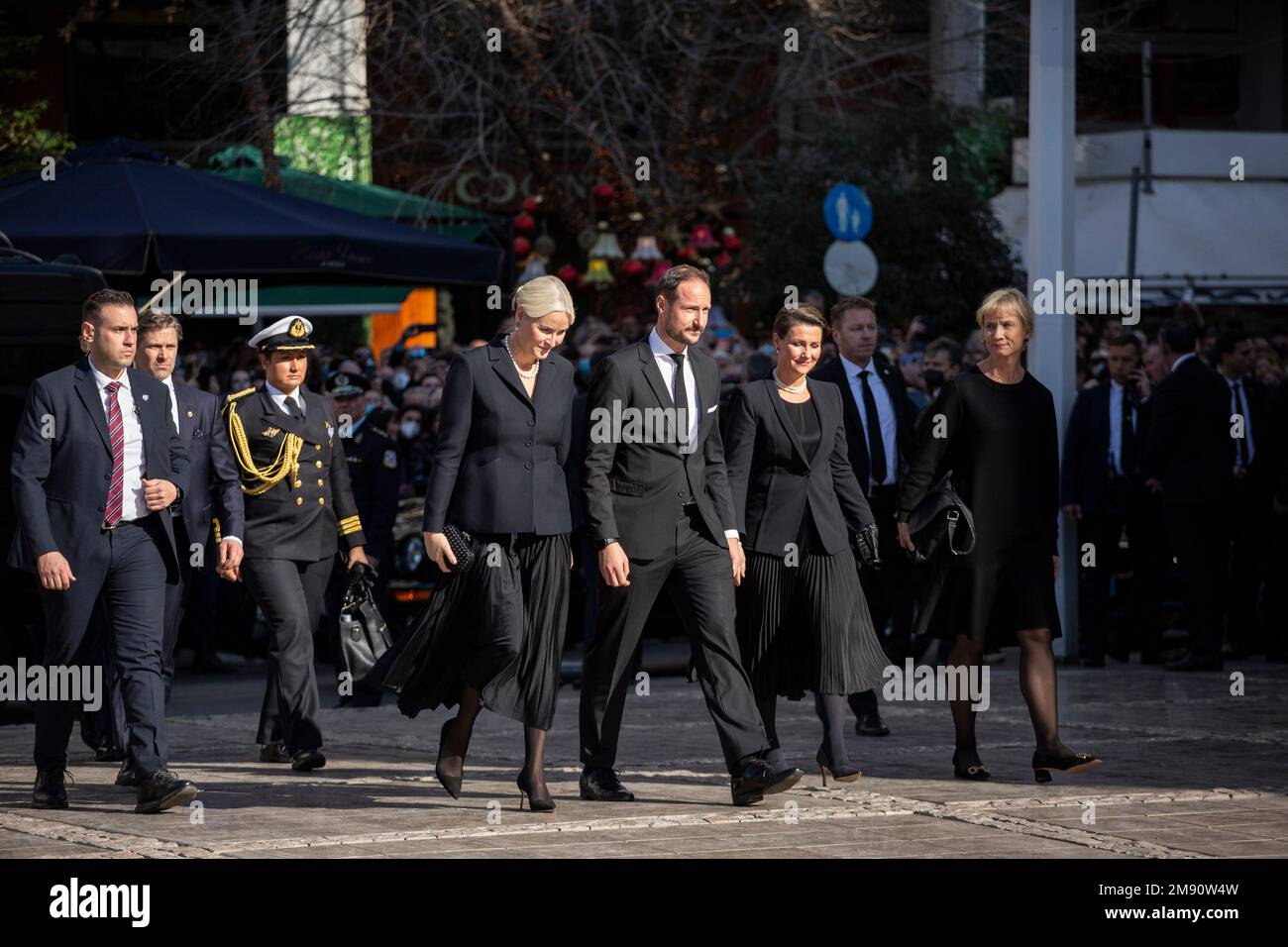 Athen, Griechenland. 16. Januar 2023. Kronprinzessin Mette-Marit, Kronprinz Haakon und seine ...