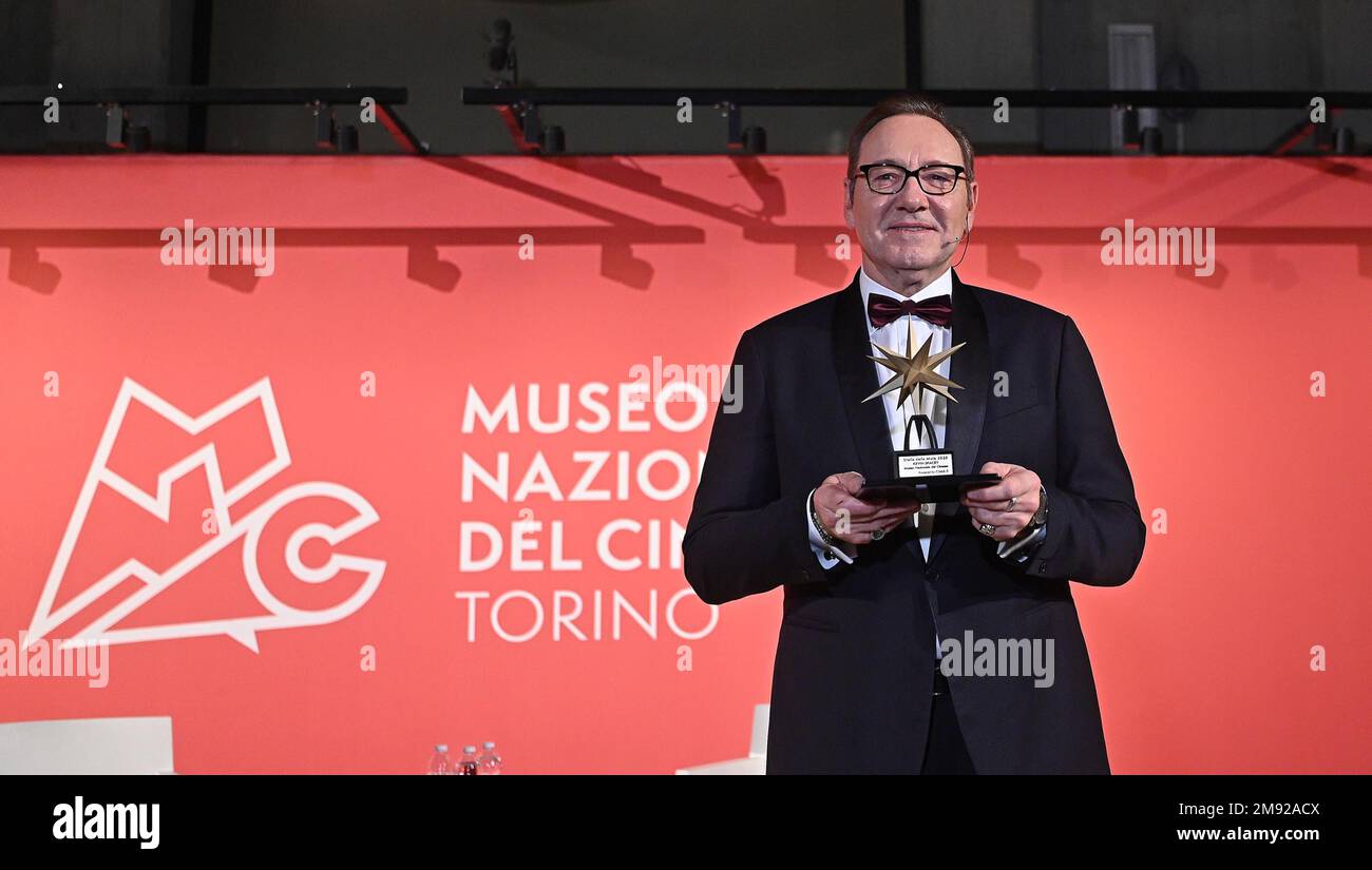 16. Januar 2023, TURIN, Italien: Der amerikanische Schauspieler Kevin ...