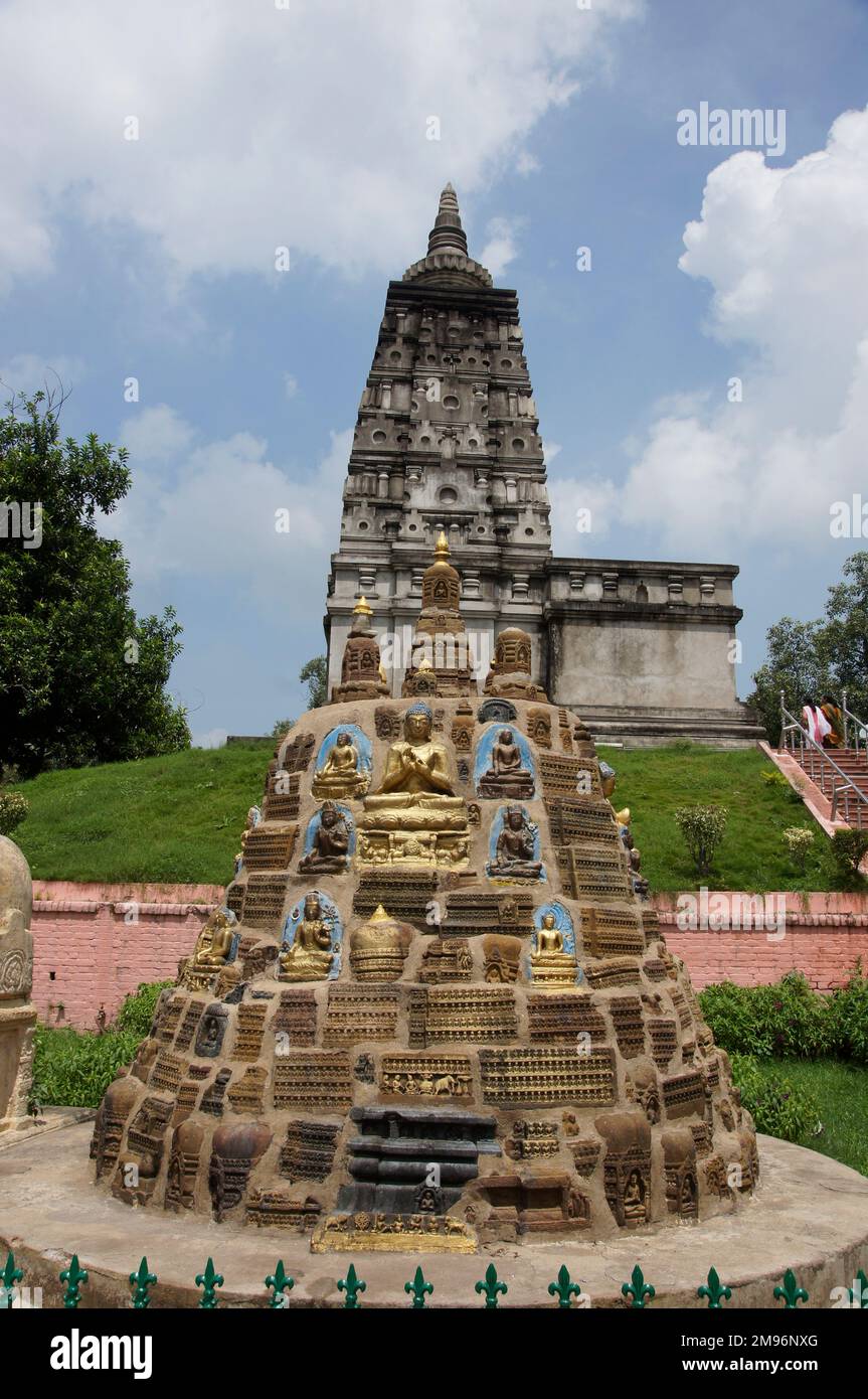 Buddha pyramide -Fotos und -Bildmaterial in hoher Auflösung – Alamy