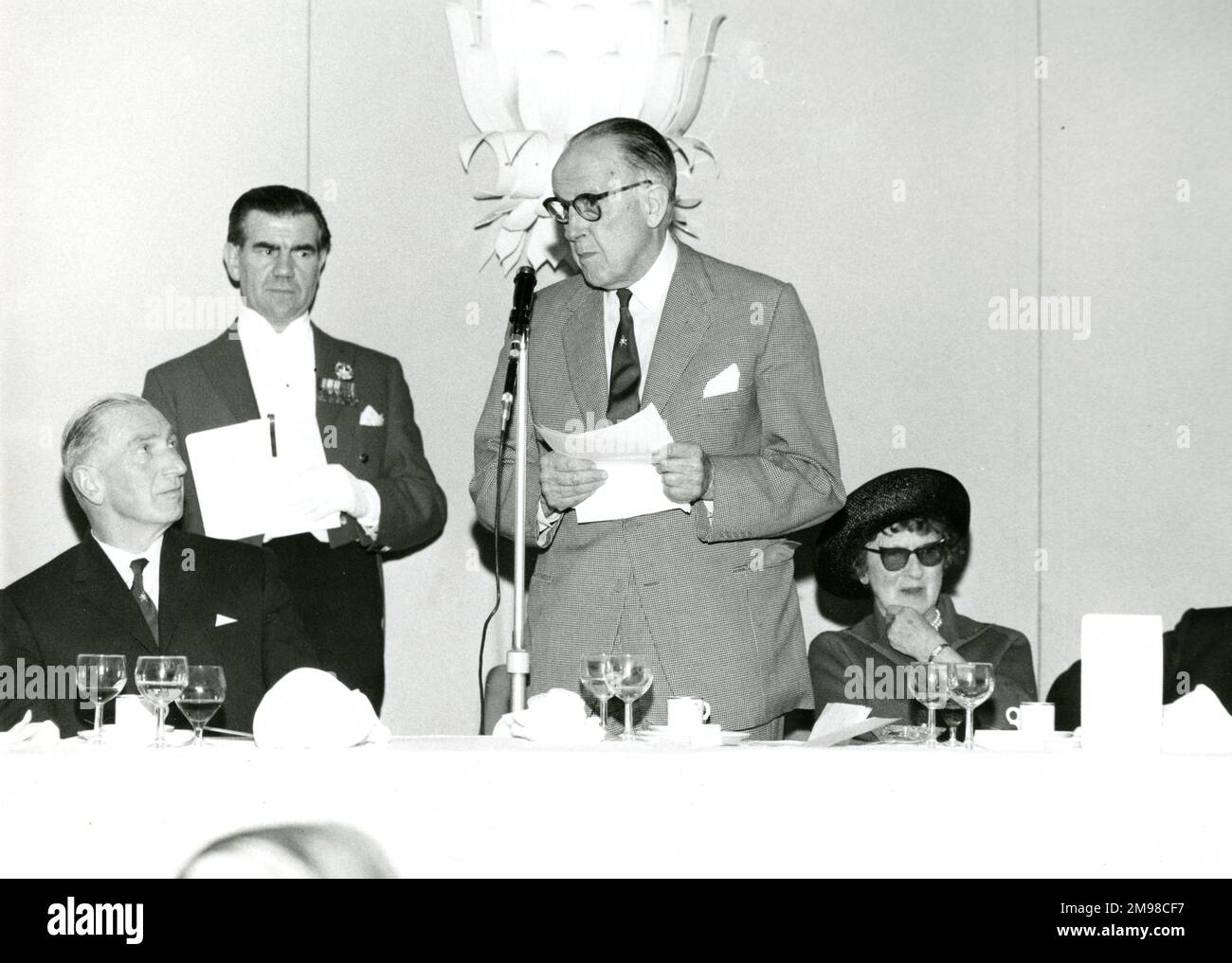 Von 1944 1945 -Fotos und -Bildmaterial in hoher Auflösung – Alamy