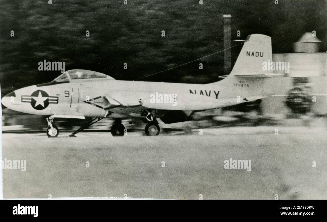 Mcdonnell f2h 2 banshee -Fotos und -Bildmaterial in hoher Auflösung – Alamy