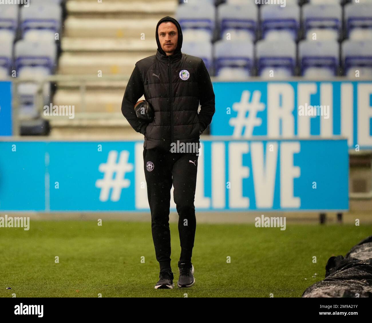 Will Keane #10 of Wigan Athletic trifft vor dem Emirates FA Cup-Spiel ...