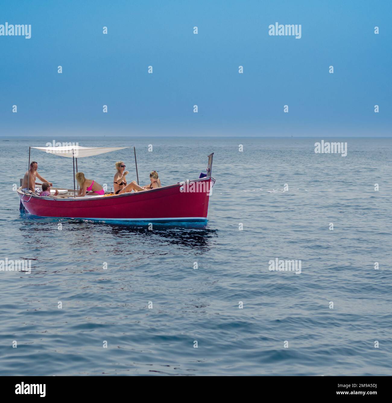 Bootfahren in italien -Fotos und -Bildmaterial in hoher Auflösung – Alamy