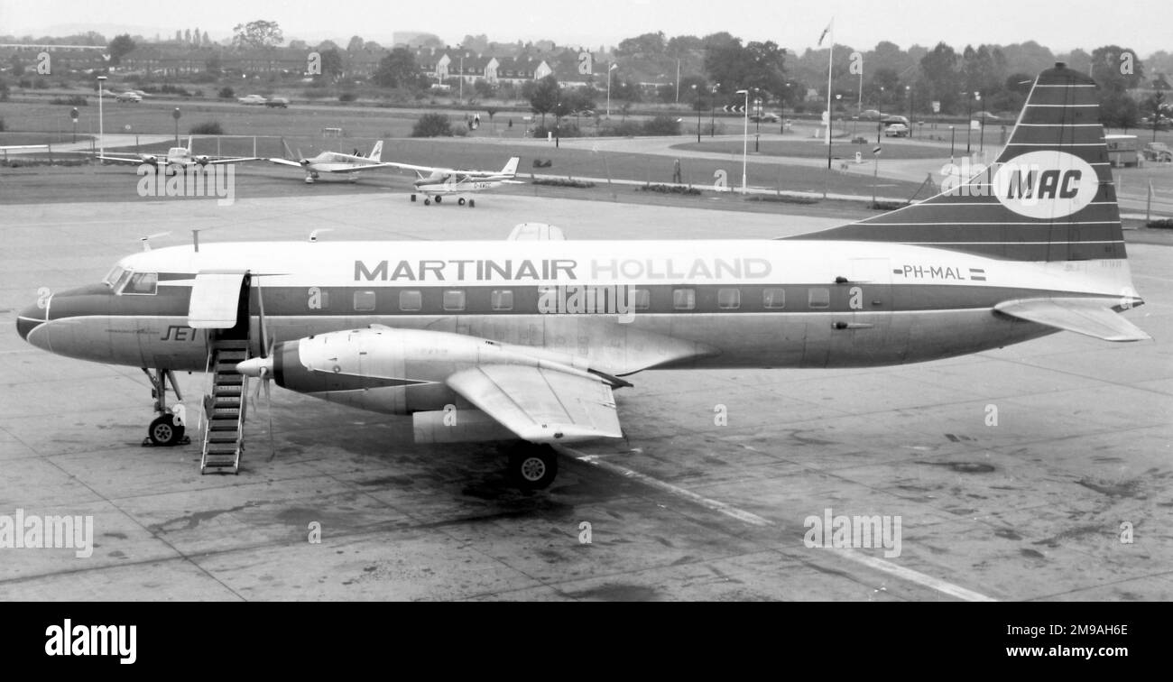 Convair lebenslauf 640 -Fotos und -Bildmaterial in hoher Auflösung – Alamy